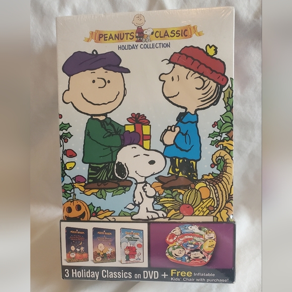 Paramount Pictures | Other | Peanuts Vintage 205 Classic Holiday ...